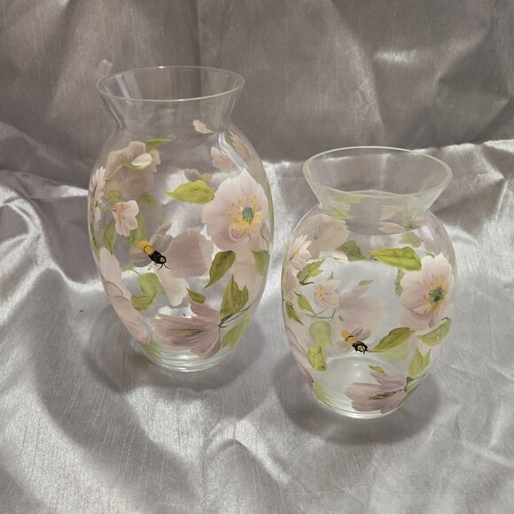 Teleflora | Accents | Glass Vase Hand Painted Bee With Dogwood Flowers ...